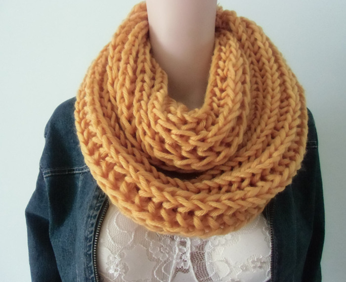 Chunky Knit Infinity Scarf, Knit Loop Scarf , Chunky Knit Circle Scarf ...